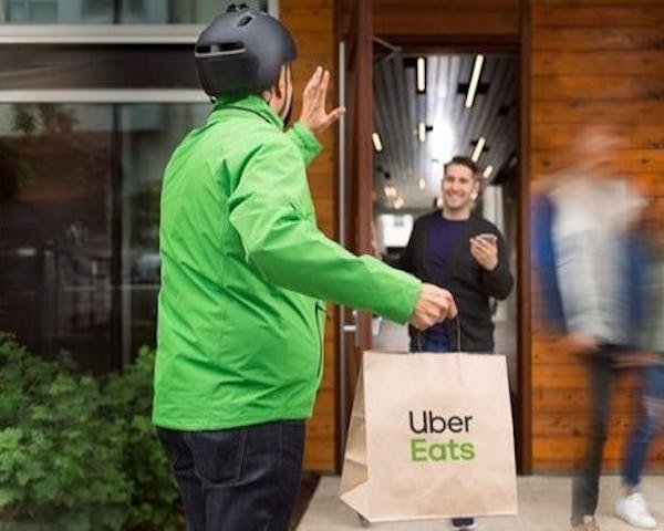 KFC met Uber Eats in zee, bezorgservice fors en versneld uitgebreid