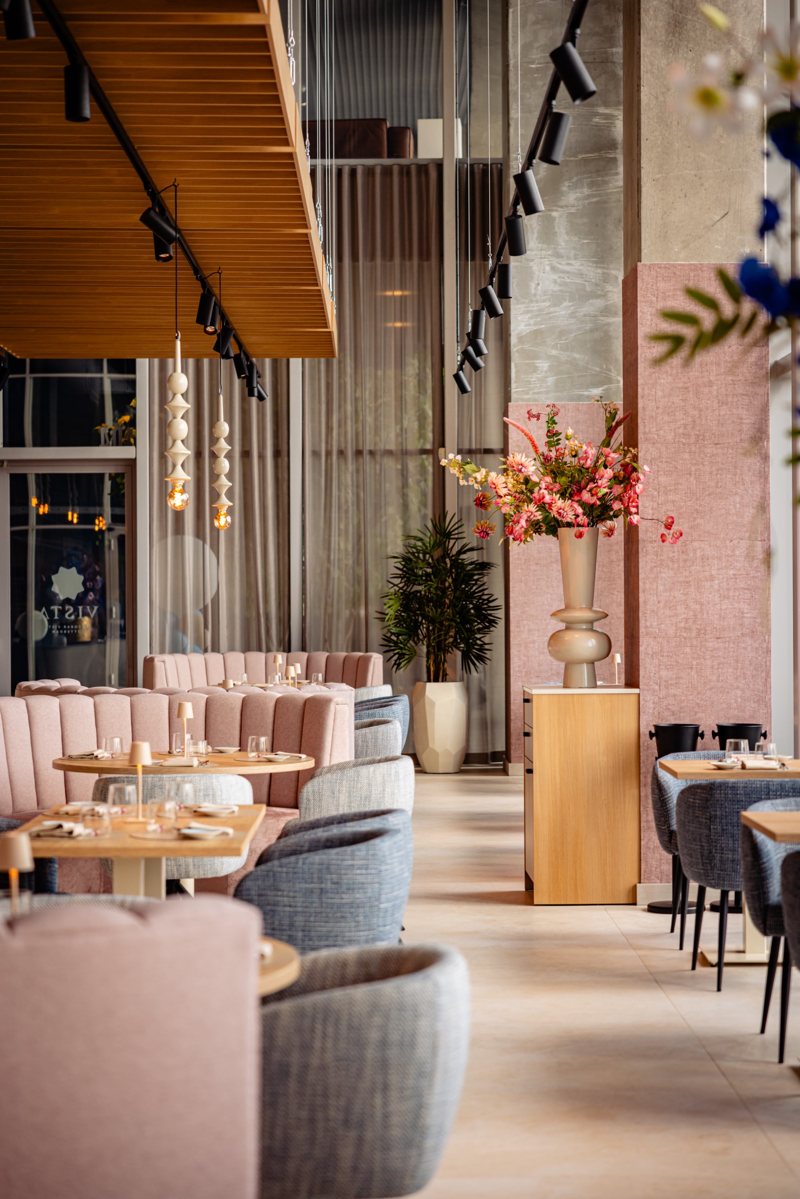 Na Vista* is nu ook Restobar Vista geopend in Rotterdam