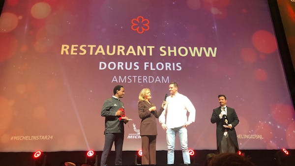 Blijdschap bij winnende Michelincollega's van restaurant Showw*