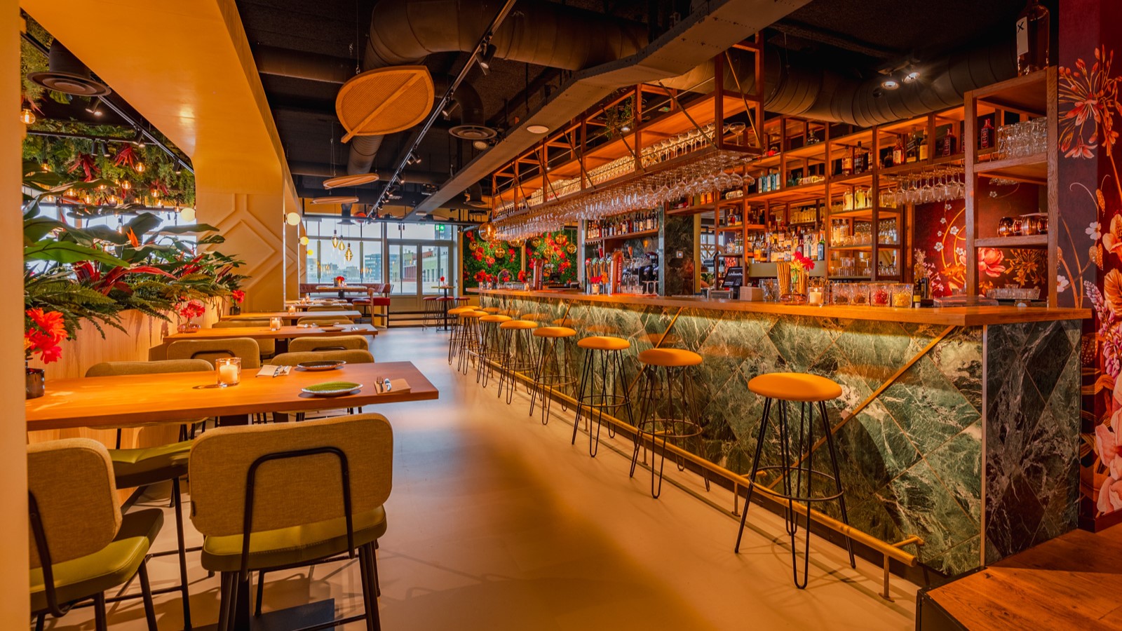 Binnenkijken bij Strøming: Tilburgs nieuwe rooftopbar op plek van ...