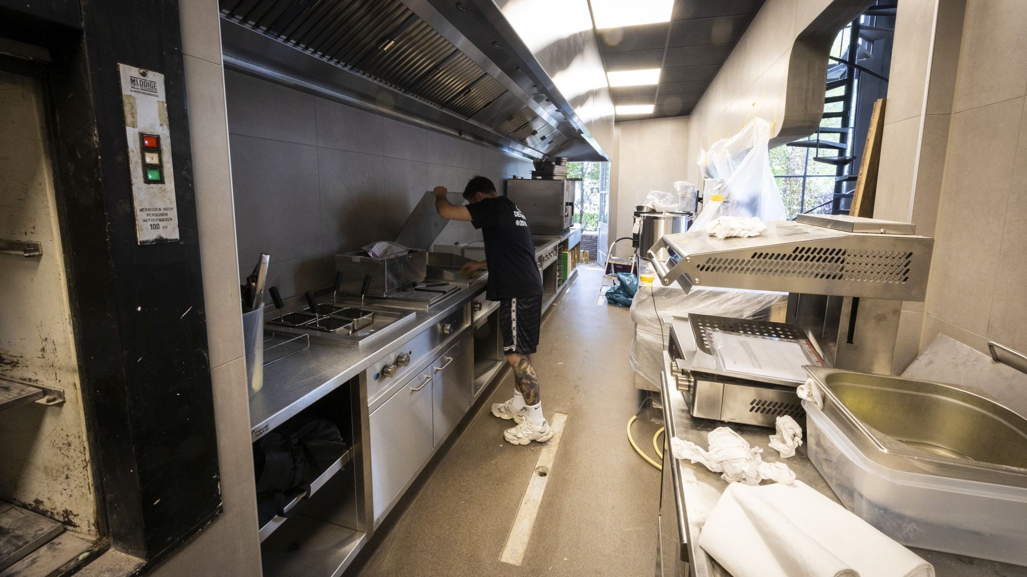Jacob Jan Boerma en Tijn Verstappen openen met Bistro Bar Blik eerste ...