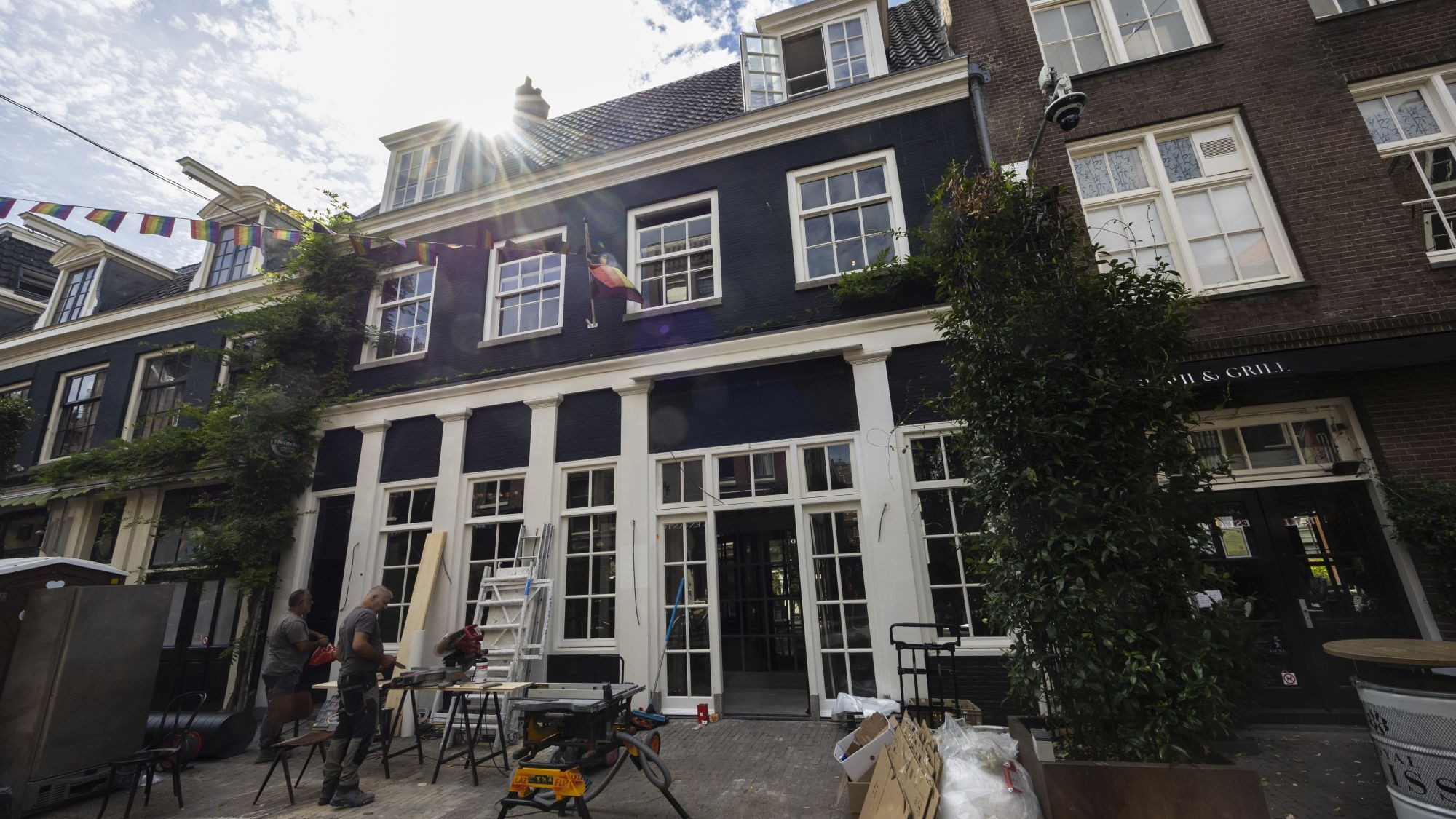 Jacob Jan Boerma en Tijn Verstappen openen met Bistro Bar Blik eerste ...