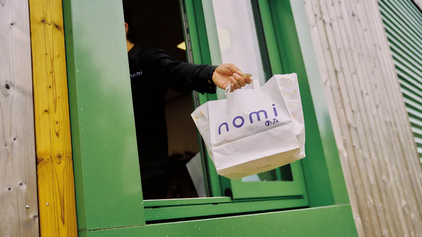 Primeur: Nomi opent eerste drive-thru voor Korean fried chicken en ...